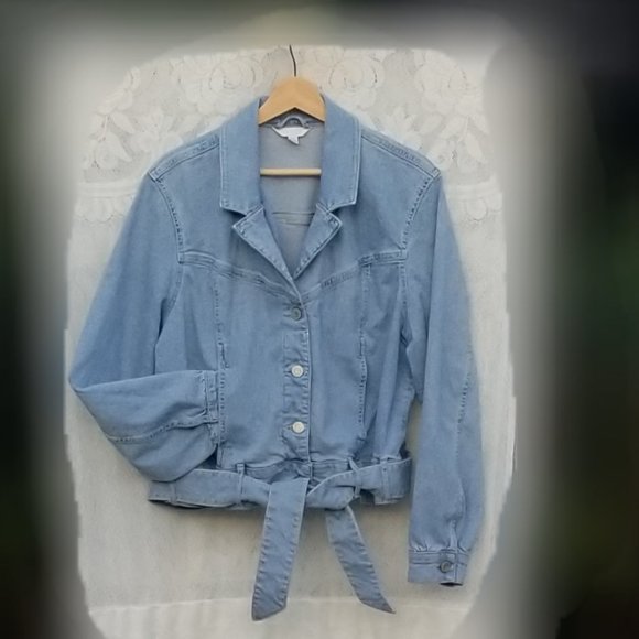 LC Lauren Conrad | Jackets & Coats | Semi Cropped Denim Jacket ...